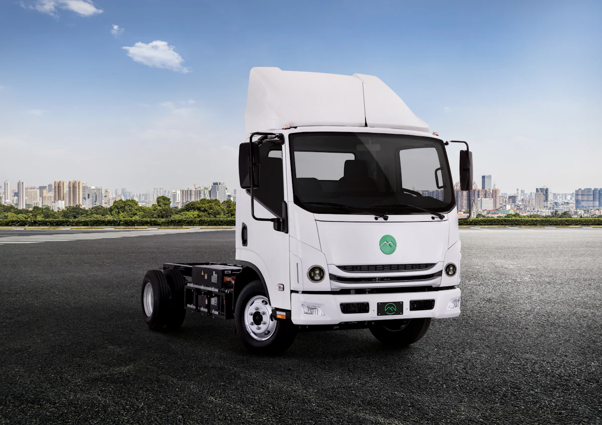 Mullen signs $210 million deal with Volt Mobility | Clean Trucking